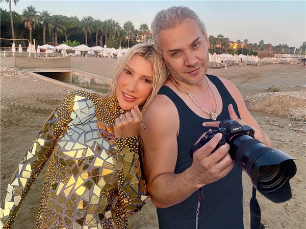 Hande Yener... KOLYESİNİN SIRRI ÇÖZÜLDÜ! - Son Dakika